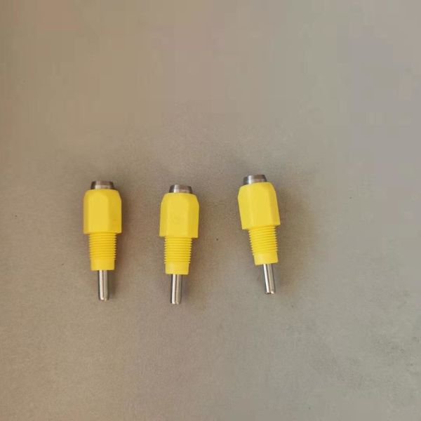 Quality Poultry Waterer Screw Chicken Nipple Drinker System for sale
