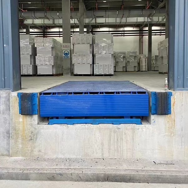 Quality Safety 10T Truck Dock Equipment Factory Warehouse Dock Leveler for sale