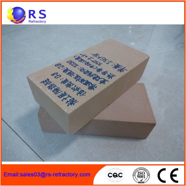 Quality Light Weight Refractory Clay Bricks , Insulating Fire Brick For Industrial Kiln for sale
