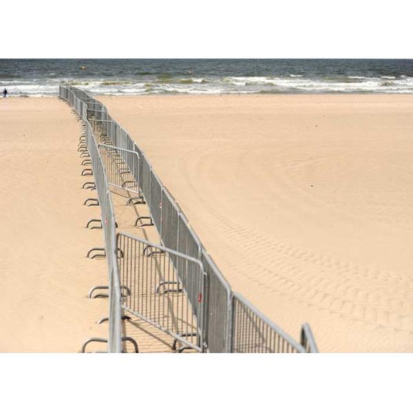 Quality Iron Metal Flat Feet Event Crowd Control Barriers Pedestrian Barrier Fencing for sale
