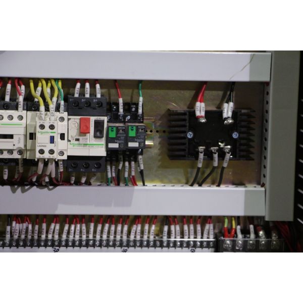 Quality Large Travel CNC/MNC Molybdenum Wire Cutting Machine Tool S1000 for sale