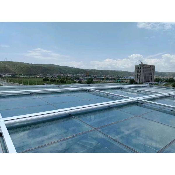 Quality Customized Roof Sunshade Motorized Retractable Awning for sunroom for sale