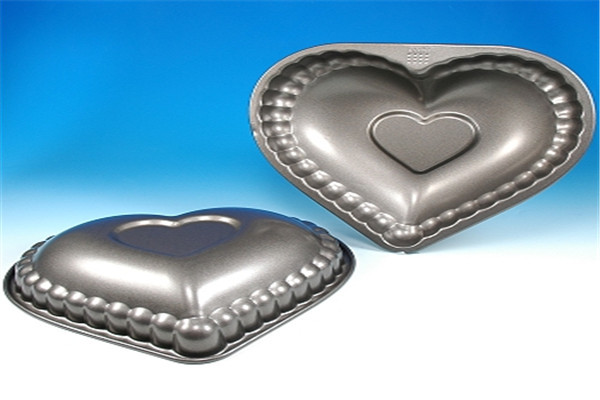 Quality Print Colored Mini Heart Shaped Chocolate Tin Box For Candy/Sweet for sale
