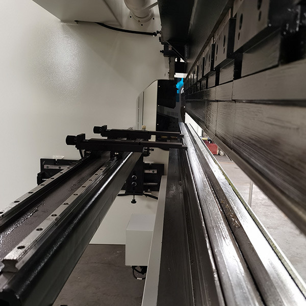 Quality HPB-125T/3200 Laser Cnc Press Brake Machine 4+1 Axis Hydraulic Press Bender for sale