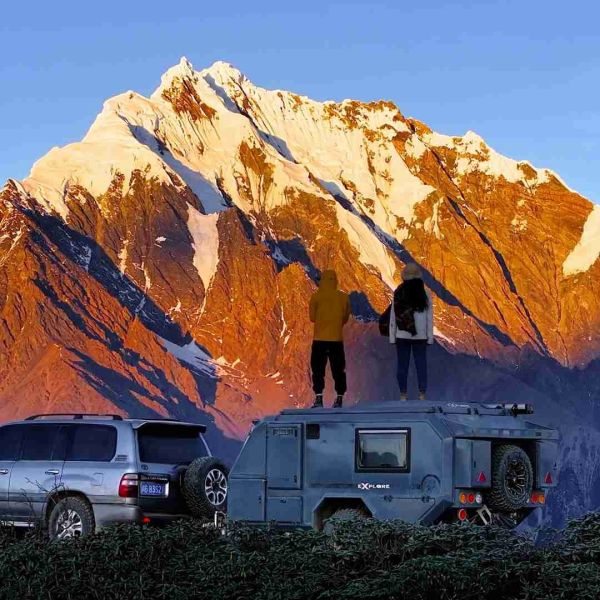 Quality Family Pop Up Travel Trailers Airbag Suspension Lightweight Pop Up Campers for sale