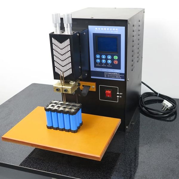 Quality Battery Tab Li Ion Spot Welder Pneumatic Moving Microcomputer Control for sale
