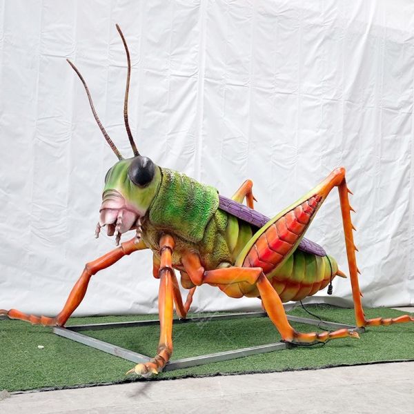 Quality Highly Realistic Animated Animatronic Mantis Artificial Insect For Amusement for sale