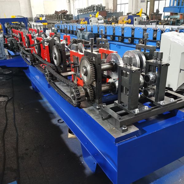 Quality 11kw U/C&Z Purlin Forming Machine For Cr12 Tile Rolling for sale