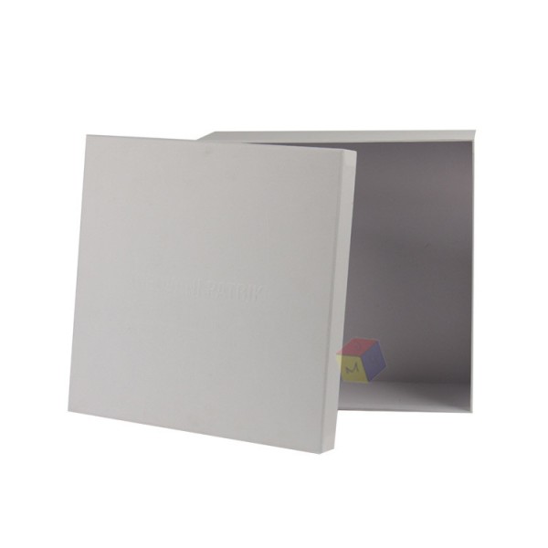 Quality Empty Custom Logo White Rigid Apparel Cloth Custom Cardboard Shoe Boxes for sale