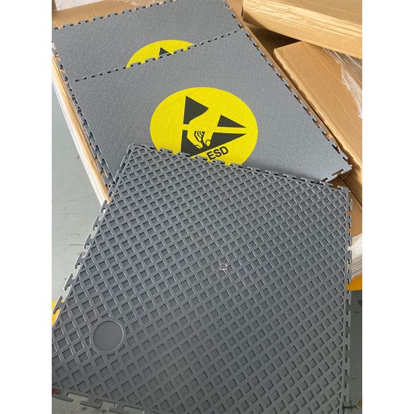 Quality 600x600mmx6mm Removable ESD Interlocking PVC Vinyl Floor for sale