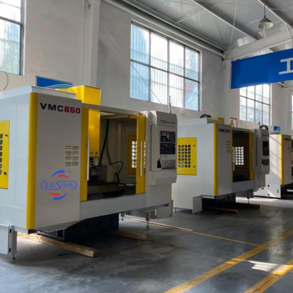 Quality China Precision 3 Axis New CNC Vertical Milling Machine Center for sale
