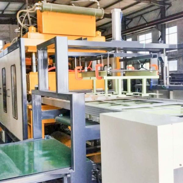 Quality fully auto machine with disposable plastic cup thermoforming machine for sale
