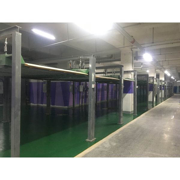 Quality Low Noise Four Post Lift 2.5tons Residential Car Lift Four Column for sale