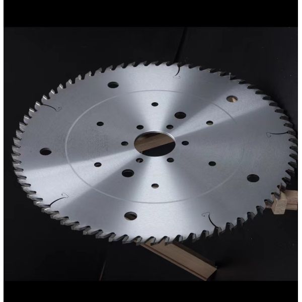 Quality CNC Circular Saw TCT Blade For Wood Multipurpose Anti Abrasion for sale
