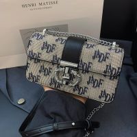 Quality Retro Letter Printed Chain Long Shoulder Strap Women'S Crossbody Bag Closure for sale