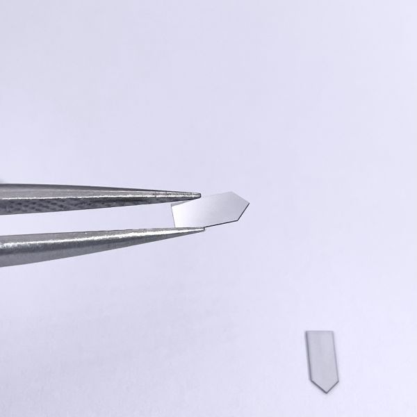 Quality CVD Diamond Blades for Ophthalmic Knives and Microtomes（110 Orientation ） for sale
