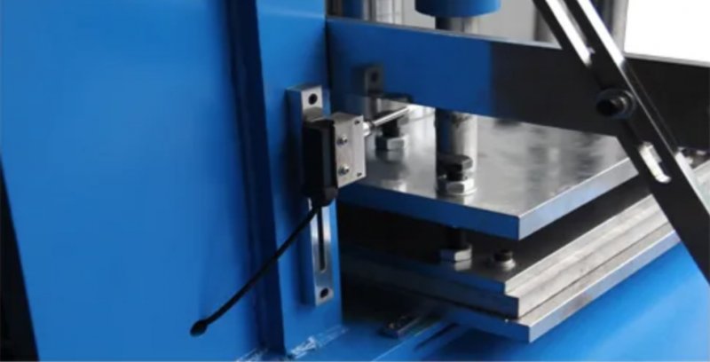 Quality Hydraulic Hot Foil Stamping Machine Manual Embossing Letters Heat Press Machine for sale