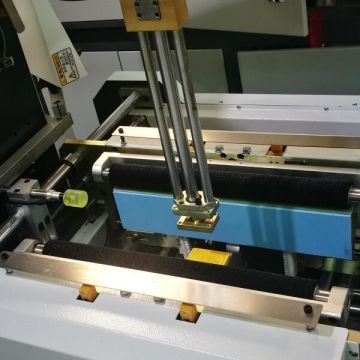 Quality Semi Automatic Rigid Box Making Machine , Easy Operated Box Forming Machine for sale