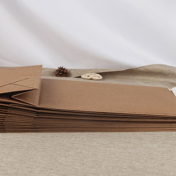 Quality Customizable Square Bottom Paper Bag 10x15cm Recycled Paper Envelopes for sale