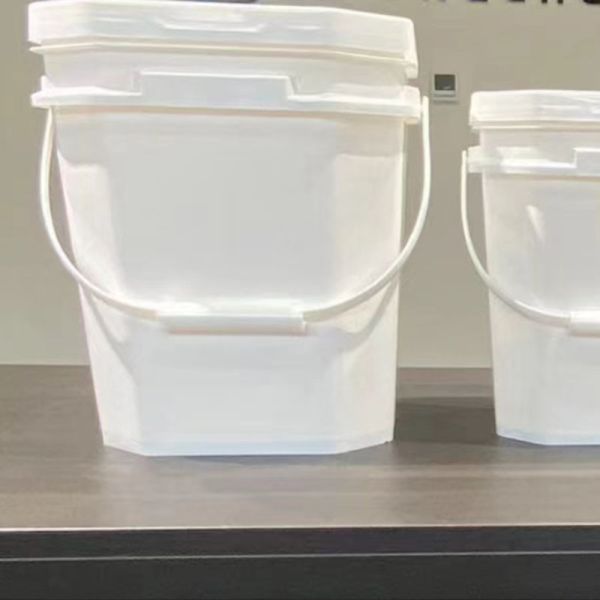 Quality Customized Heat Transfer Printed 5 Gallon Plastic Buckets With Lids Silk Screen for sale