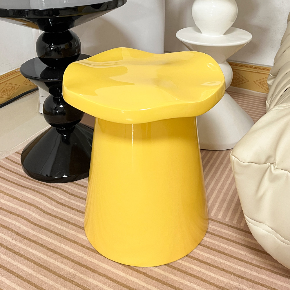 Quality Cozy Circle Lotus Leaf Coffee Table Modern No Assembly Design for sale