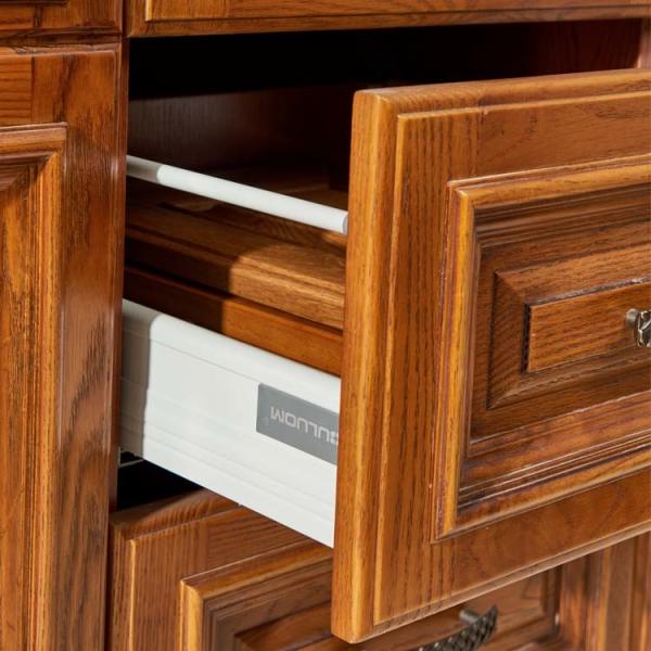 Quality Luxury Classic E0 Solid Wood Kitchen Cabinets America Style Furniture for sale