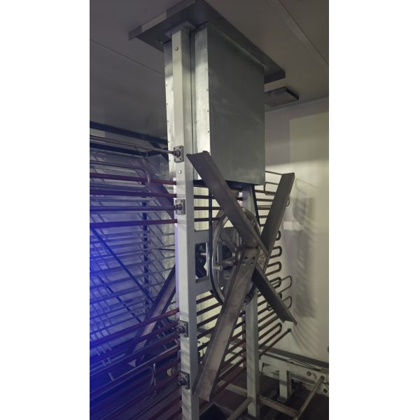 Quality Hot Galvanized Trolley 57600 Eggs Incubator Panel Thickness 75mm for sale