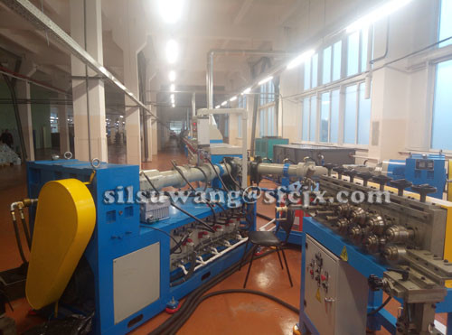 Quality Uniform Vulcanization 55kw EPDM Rubber Making Machine for sale