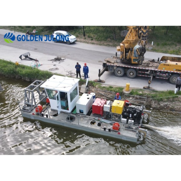 Quality Hydraulic Auger Head Suction Self Propelled Dredge For Shallow Dredging for sale
