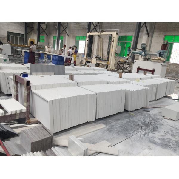 Quality Kitchen CountertopVanity Top 2.4g/cm3 18mm White Quartz Stone for sale