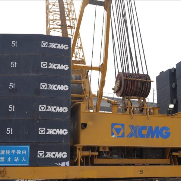 Quality Construction 300T Crawler Crane Enjoy Peace Of Mind And Labor Saving for sale