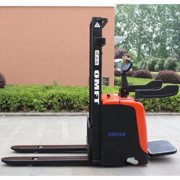 Quality Electric Pallet Stacker Truck Jack with 1.5 Ton Load Capacity and 1500 Kg Weight Capacity for sale