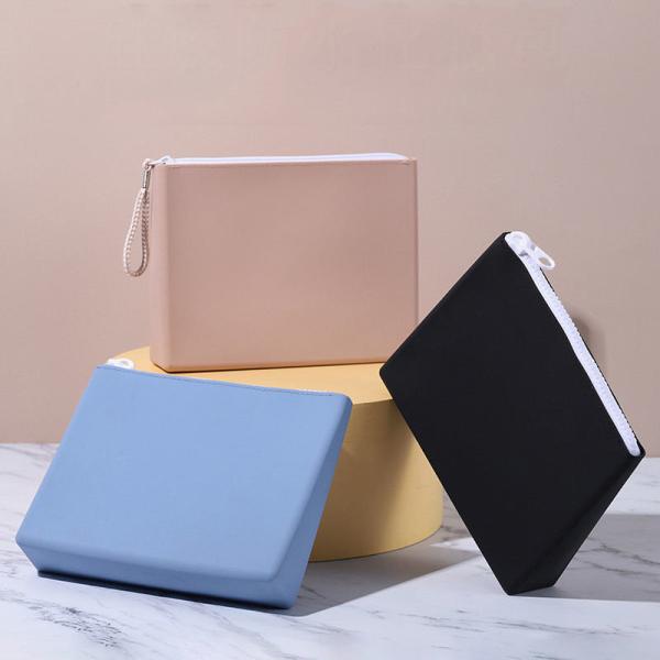Quality Waterproof Customized Color Silicone Makeup Bag for Cosmetic Customized and for sale
