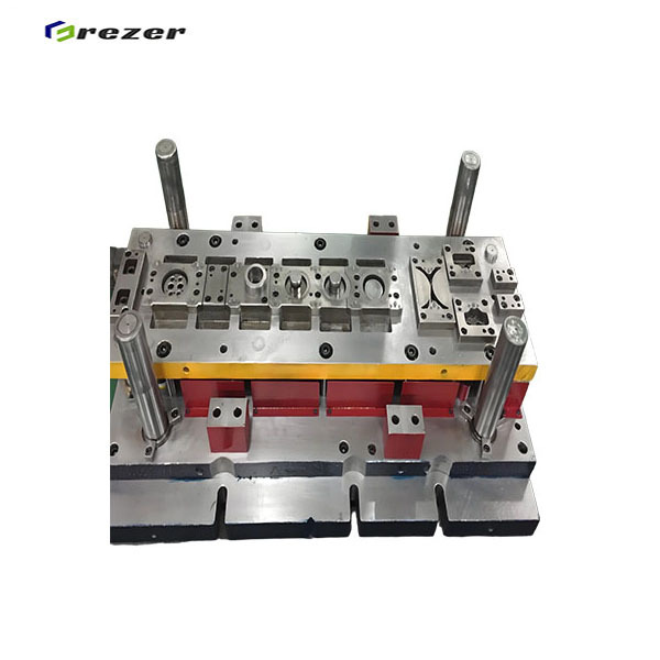 Quality High Precision ±0.02mm Die Casting Mold with More than 100000 Diecasing Times in H13, 8418, Dievar Materials for sale