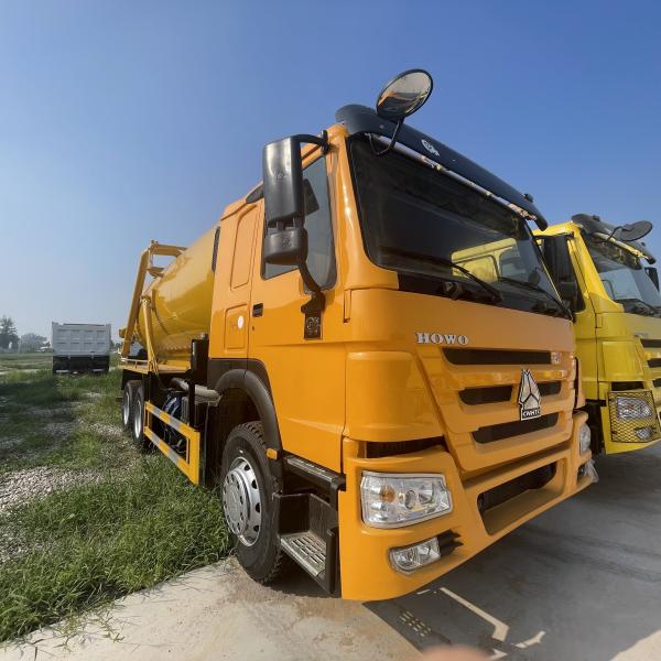 Quality HOWO HEAVY DUTY 6 WHEELS SEWAGE TRUCK 10/13 CBM WASTE DISPOSAL WITH PRESSURE DISCHARGE FUNCTION AND 12TONS CURB WEIGHT for sale