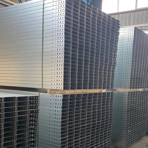 Quality Solid Bottom Cable Tray 100mm Width With Galvanized Construction And Fire for sale