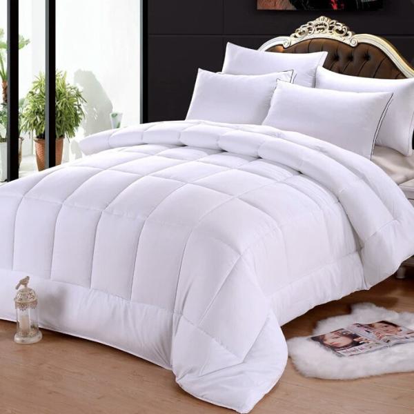 Quality 10% Duck Down Luxury Hotel Quilts Customized With Durable Construction for sale