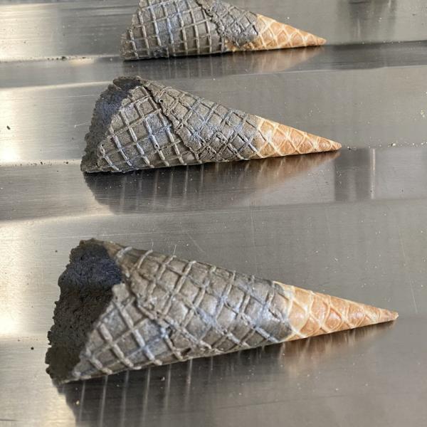 Quality Stain Steel Ice Cream Cone Maker Automatically Close Baking Plate for sale