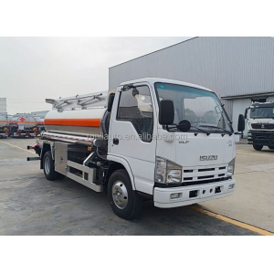Quality ISUZU 5000L Fuel Tanker Truck 4X2 Manual Transmission for sale