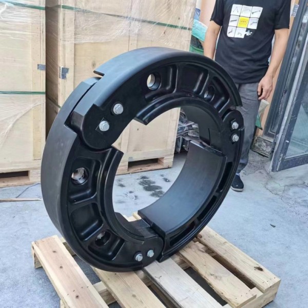 Quality 245 70/R22.5 Heavy Armored Vehicle Run Flat Insert Bulletproof Run Flat System for sale