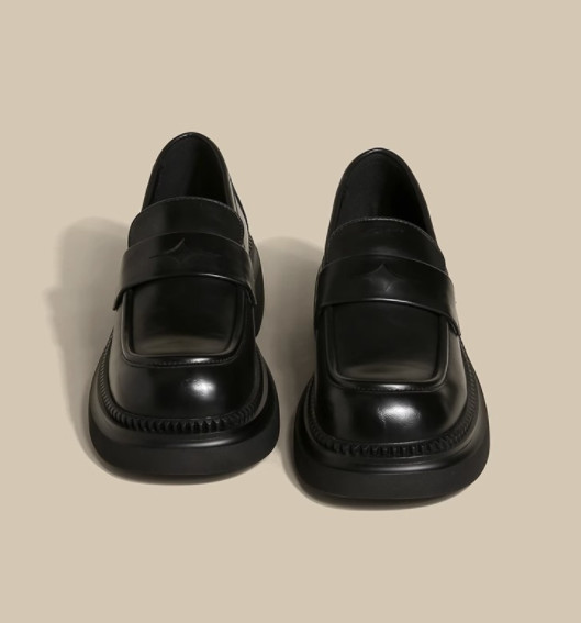 Quality Retro Small Lacquer Leather School Shoes Versatile Thick Soled Loafers for sale