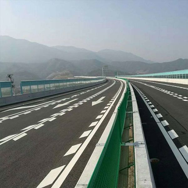 Quality Highway Anti Glare Fence Rhombic Aperture Steel Mesh Frame Anti-Collision Fence for sale