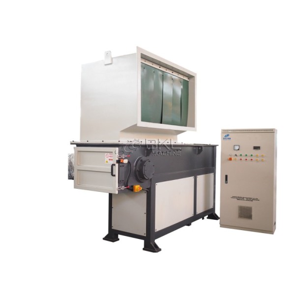 Quality Plastic Lumps Blocks 30kw Single Shaft Shredder Machine Recycling 100mm for sale