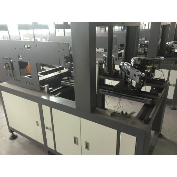 Quality Smooth Running Food Box Making Machine Safety Operation Low Noise for sale