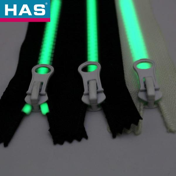 Quality Luminous Plastic Zippers Two Way Separating Jacket Zipper New Design for sale