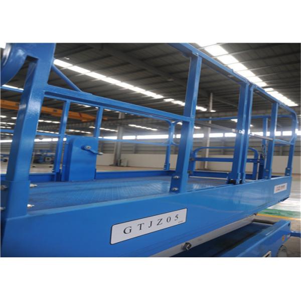 Quality Automotiv Self Propelled Scissor Lift Zero Inside Turning Radius Small Size for sale