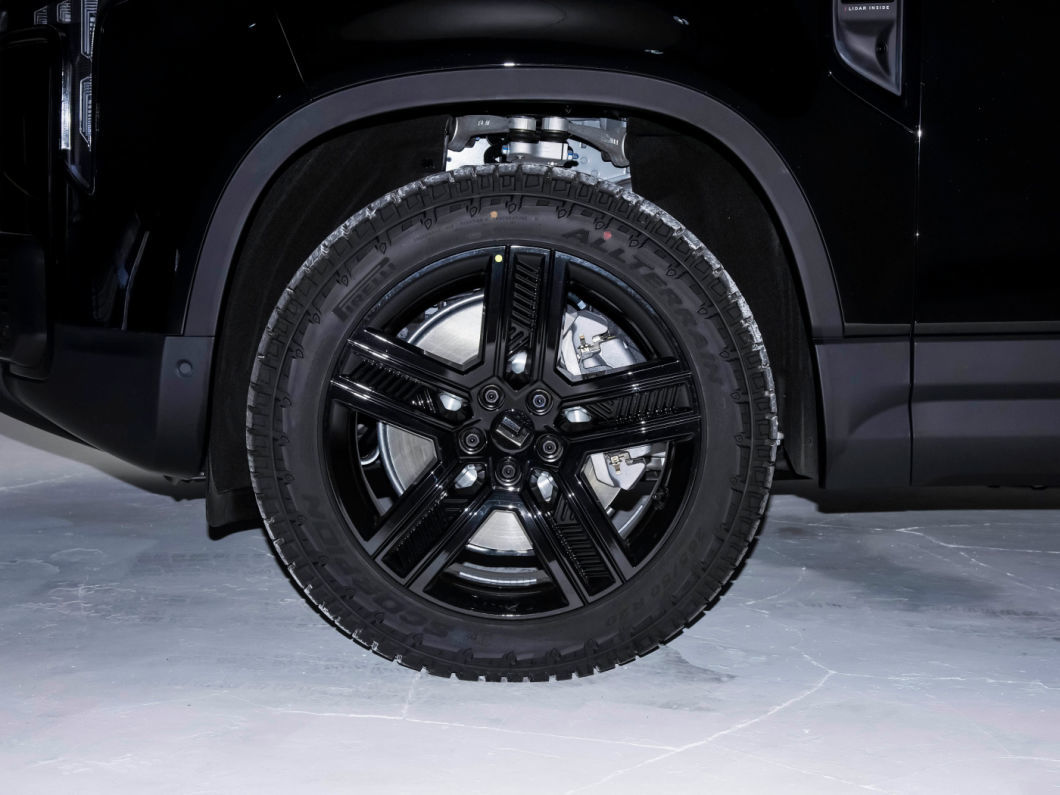 Ji Shi 01 7-Seater Version SUV Fast Delivery Best Seller Professional Service