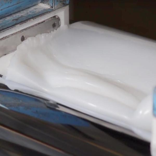 Quality 7130 Raw Material MVQ Silicone Rubber Polymer 5Mpa For Electrical Equipments for sale