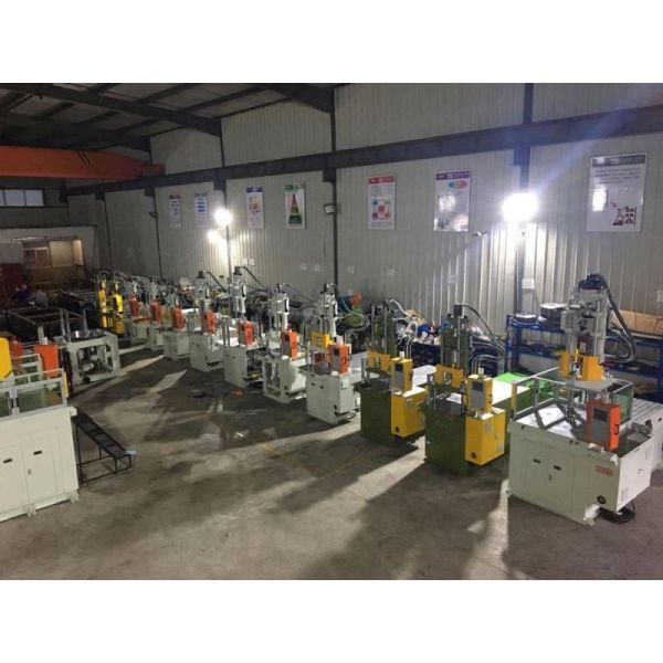 Quality VERTICAL Single Slide Table Vertical Air Filter Plastic Injection Molding for sale