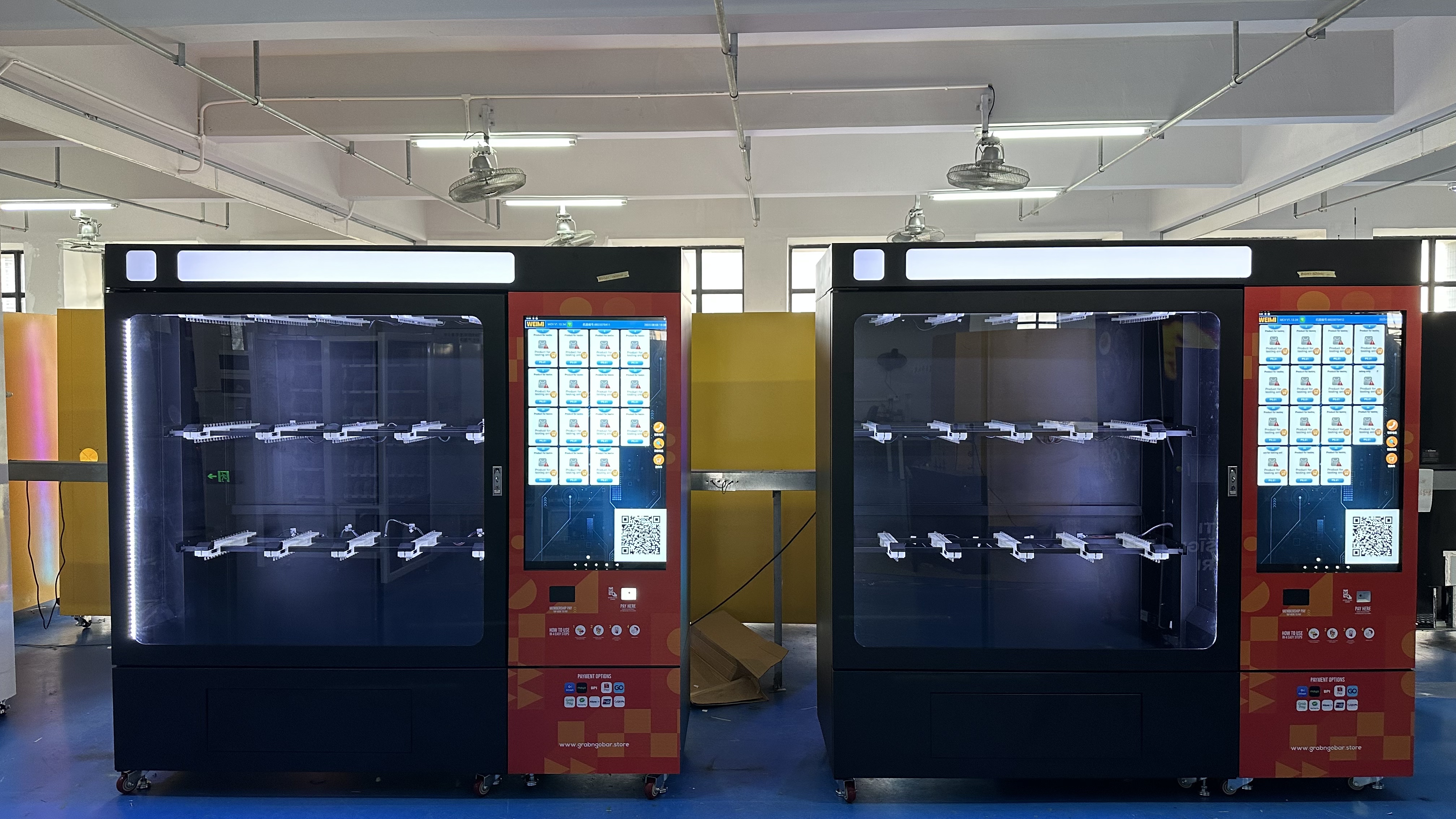Automated Clothes Vending Machine Sell Socks T-Shirts Jeans & Shoes 24/7